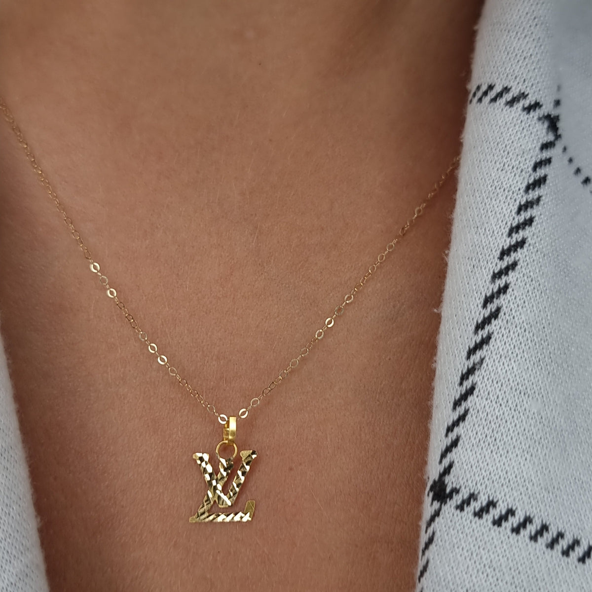 18K Pure Gold Fine Elegant Necklace – Tala Gold Collection