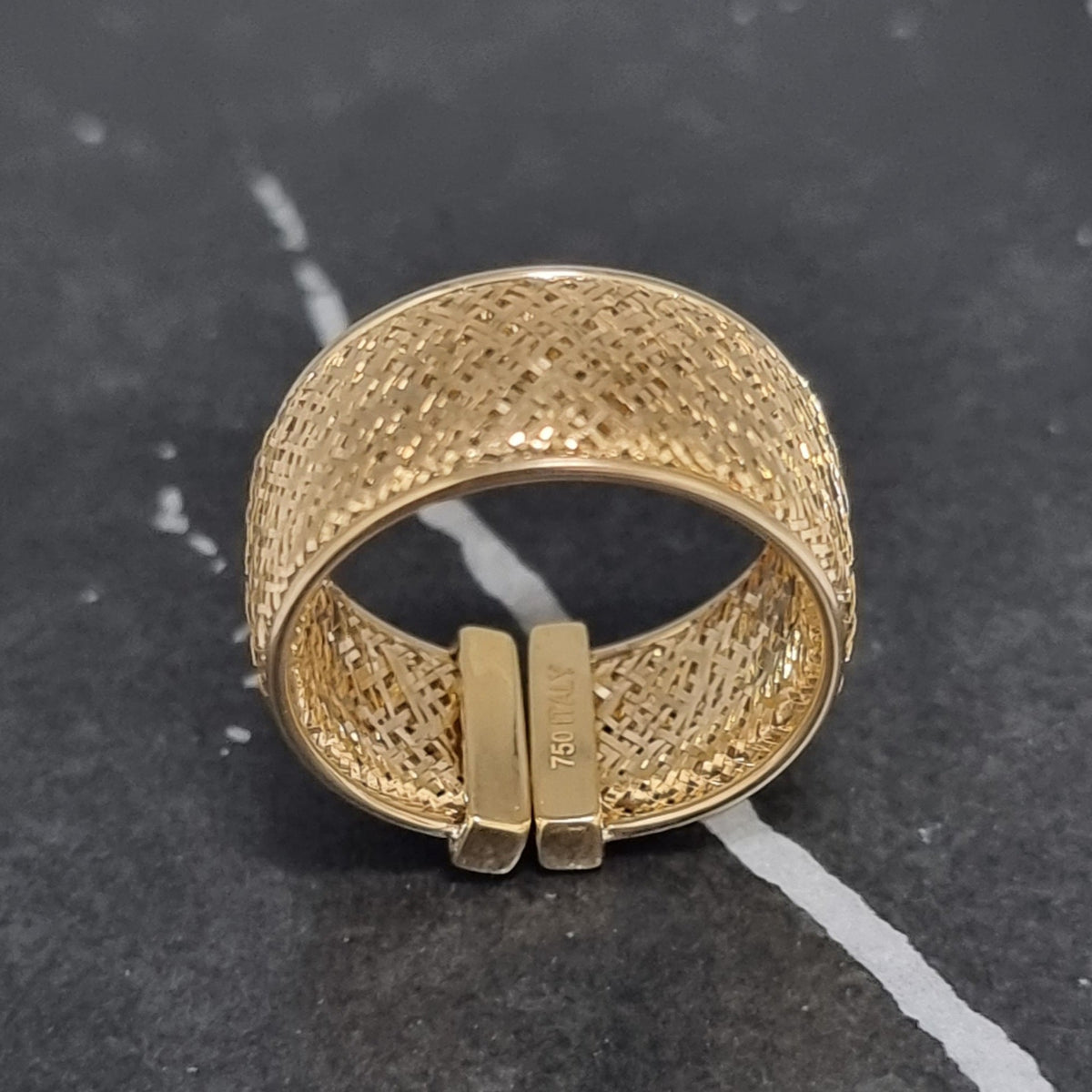 18K Pure Gold Elegant Ring – Tala Gold Collection