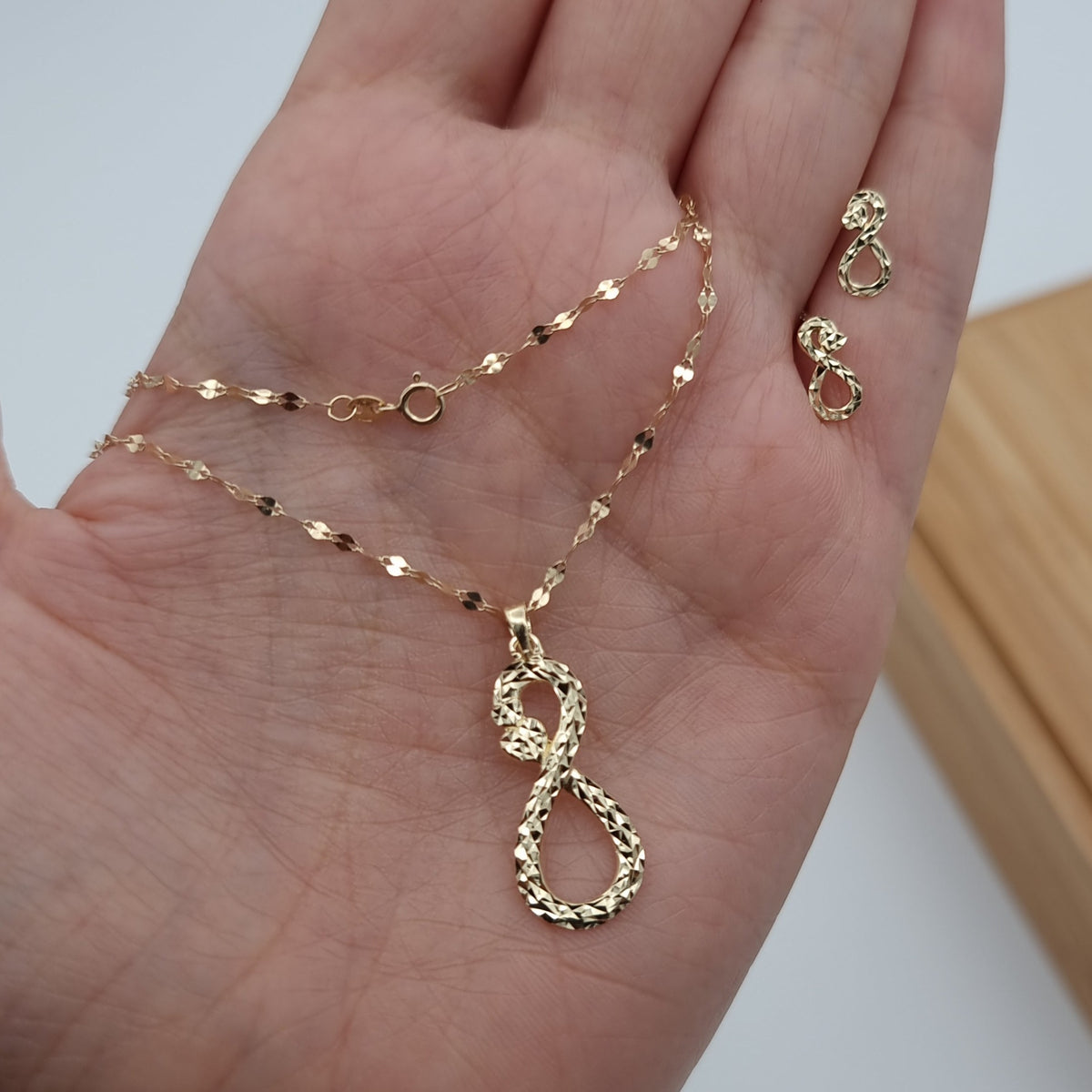 18K Pure Gold Infinity Jewelry Set – Tala Gold Collection