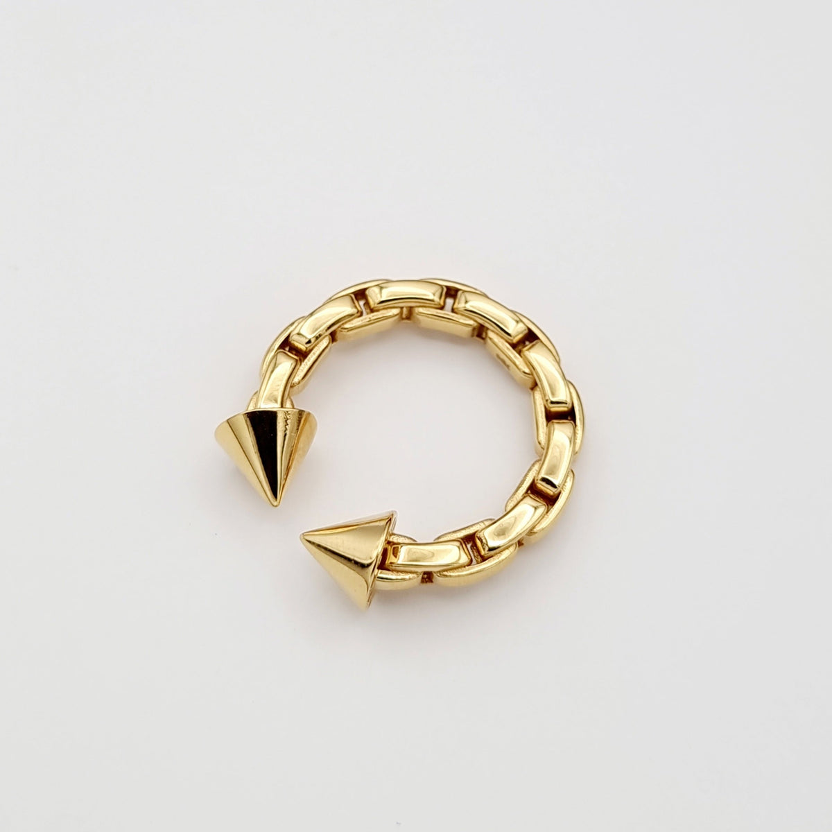 18K Pure Gold Arrow Linked Ring – Tala Gold Collection